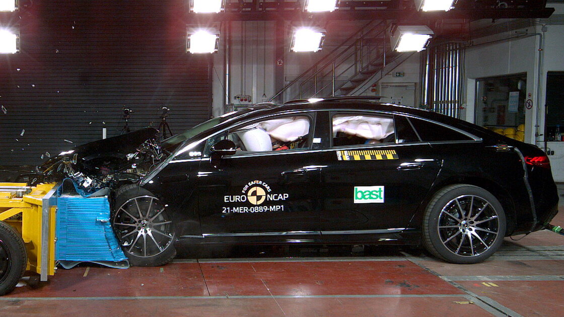 Mercedes EQS | ÖAMTC