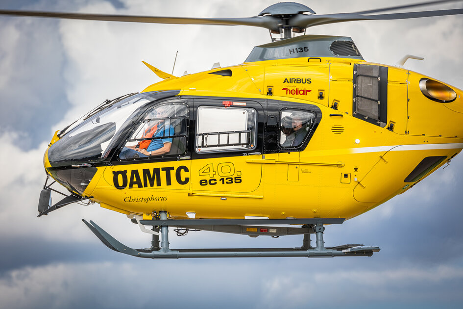 ÖAMTC-Flugrettung übernimmt 40. Hubschrauber vom Typ H135 | ÖAMTC